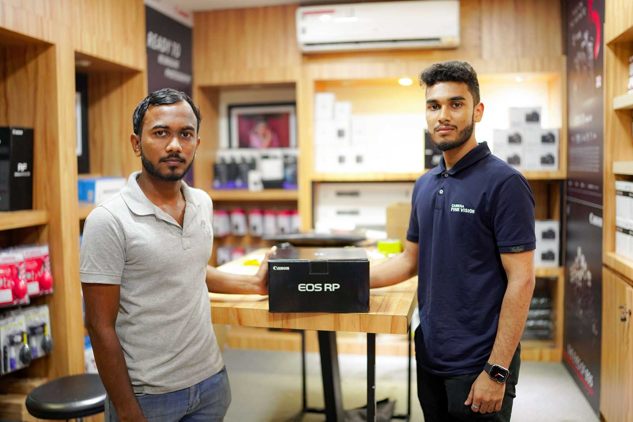 About Us - Camera Fine Vision