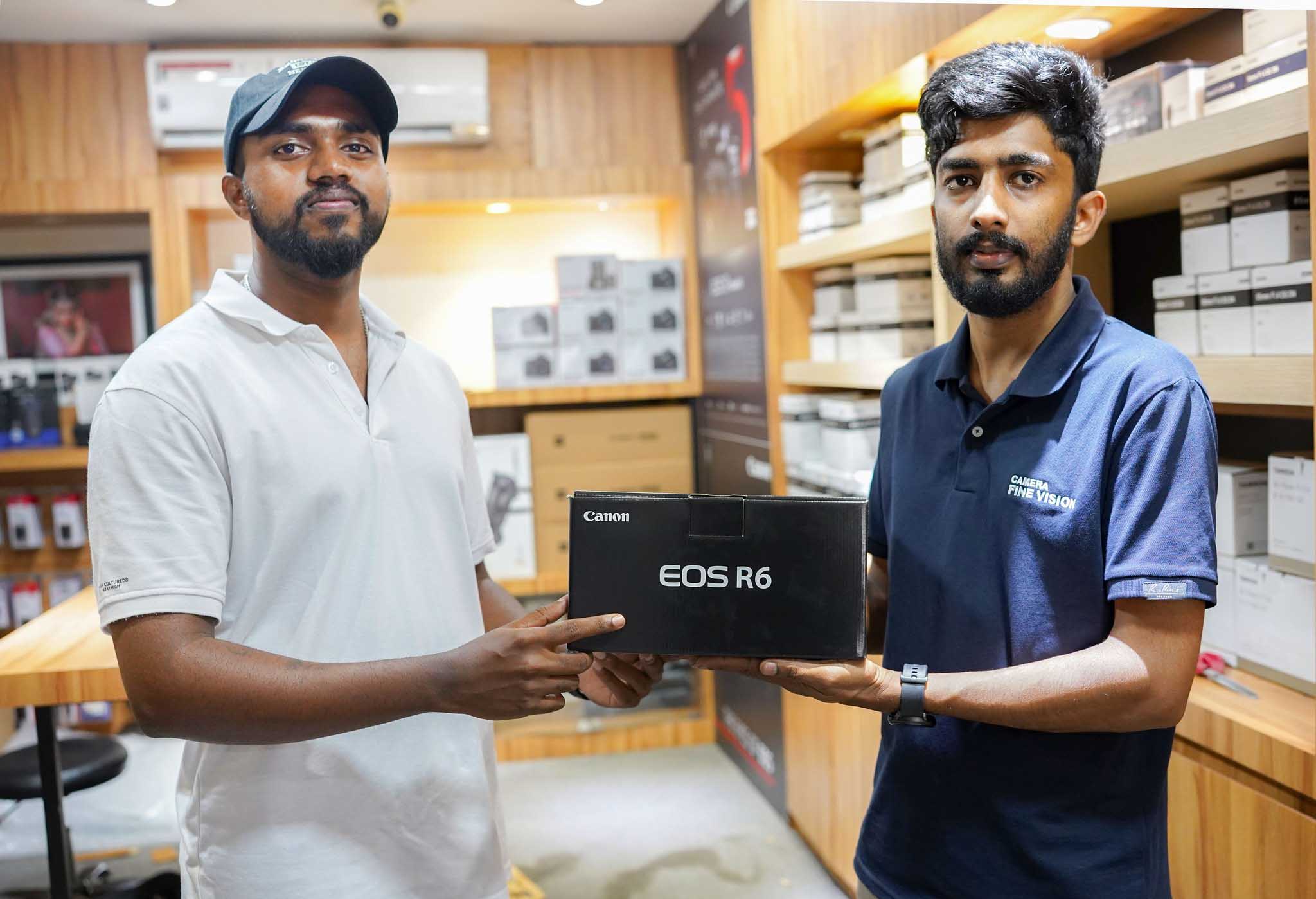 About Us - Camera Fine Vision