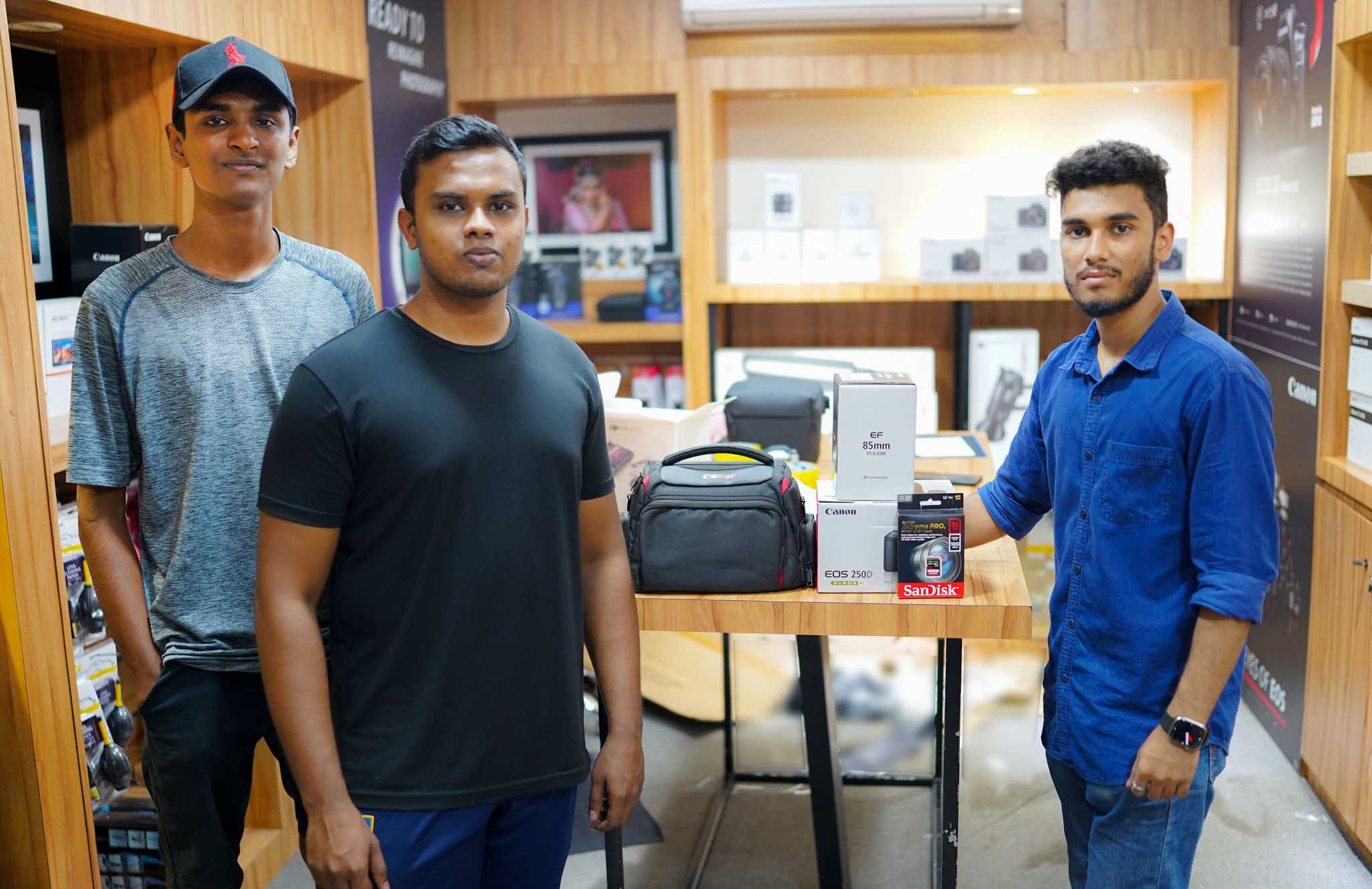 About Us - Camera Fine Vision