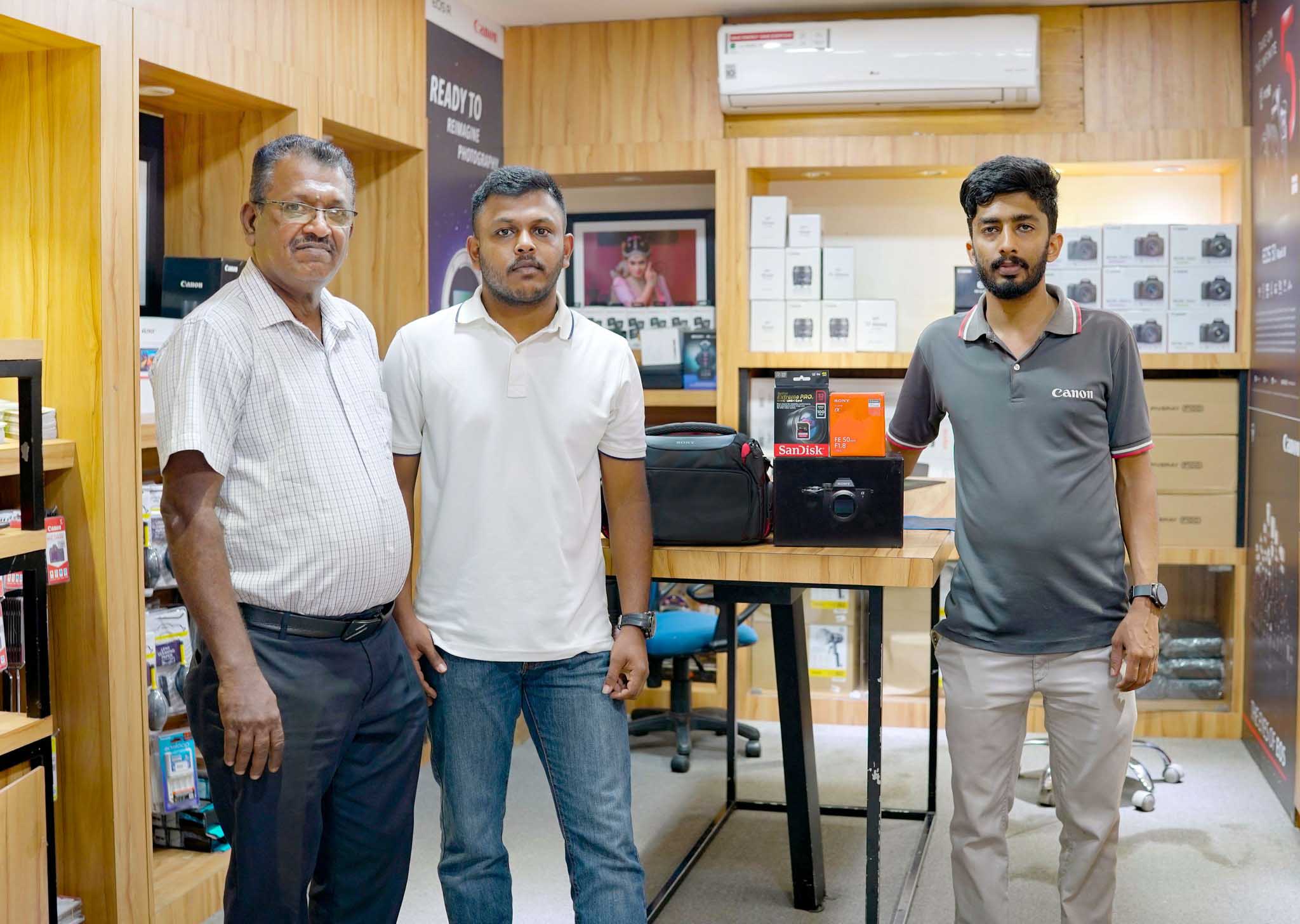 About Us - Camera Fine Vision